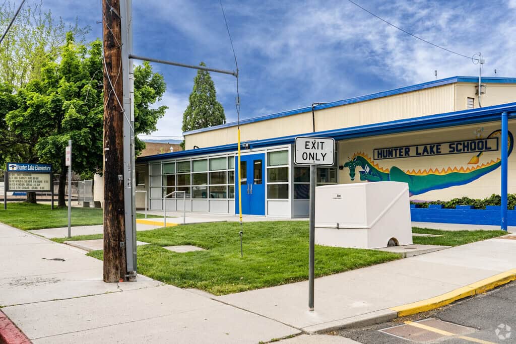 Hunter Lake Elementary School - Boys & Girls Club of Truckee Meadows